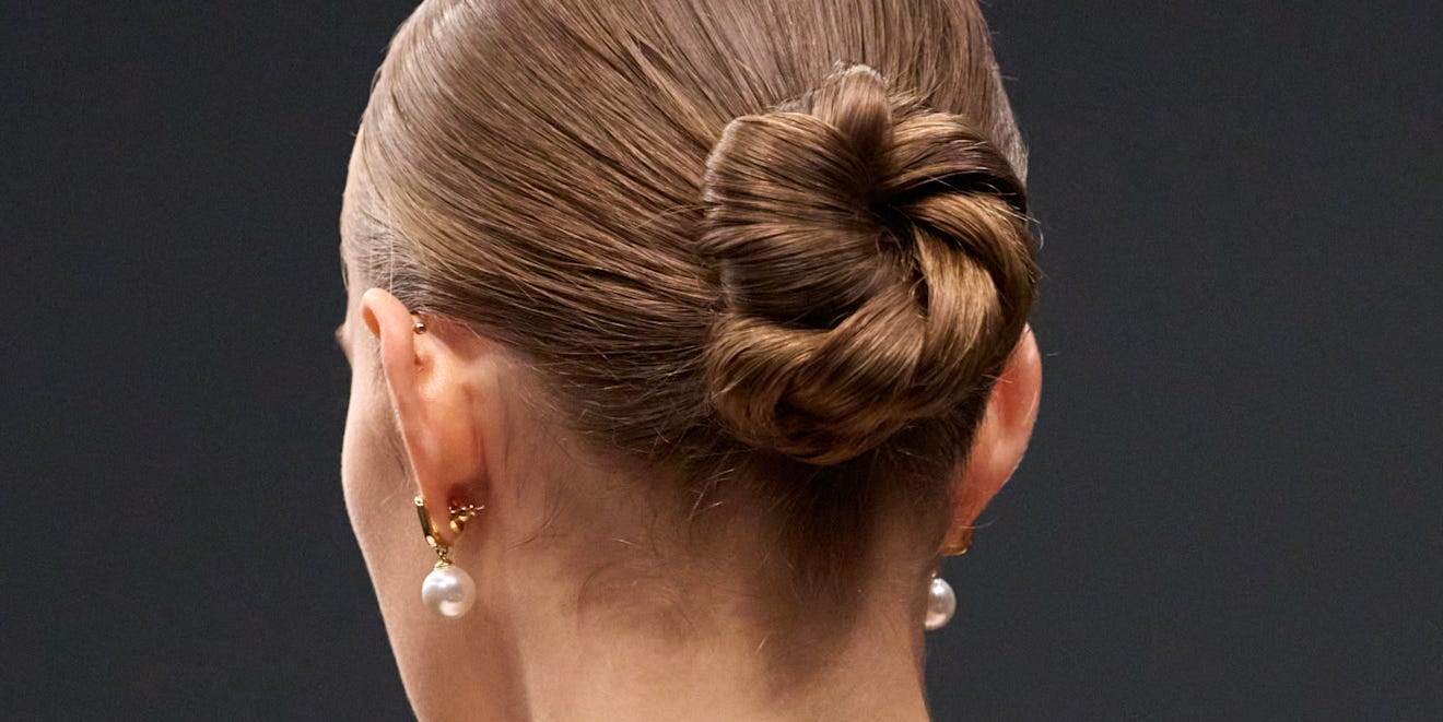 Ballerina Top Knot, come realizzare il perfetto chignon