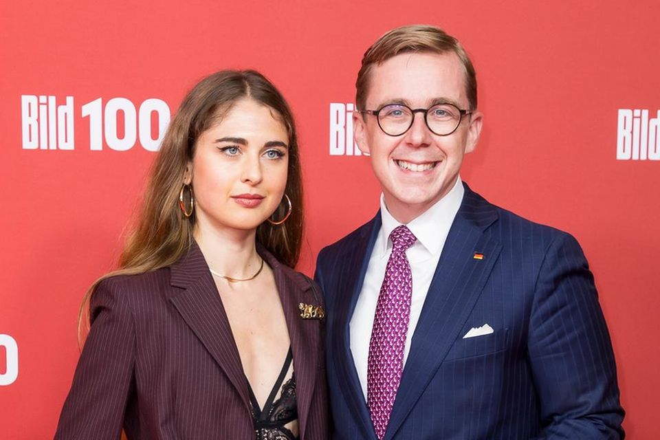 Philipp Amthor: CDU-Politiker feiert Red-Carpet-Debüt mit Freundin Carlotta