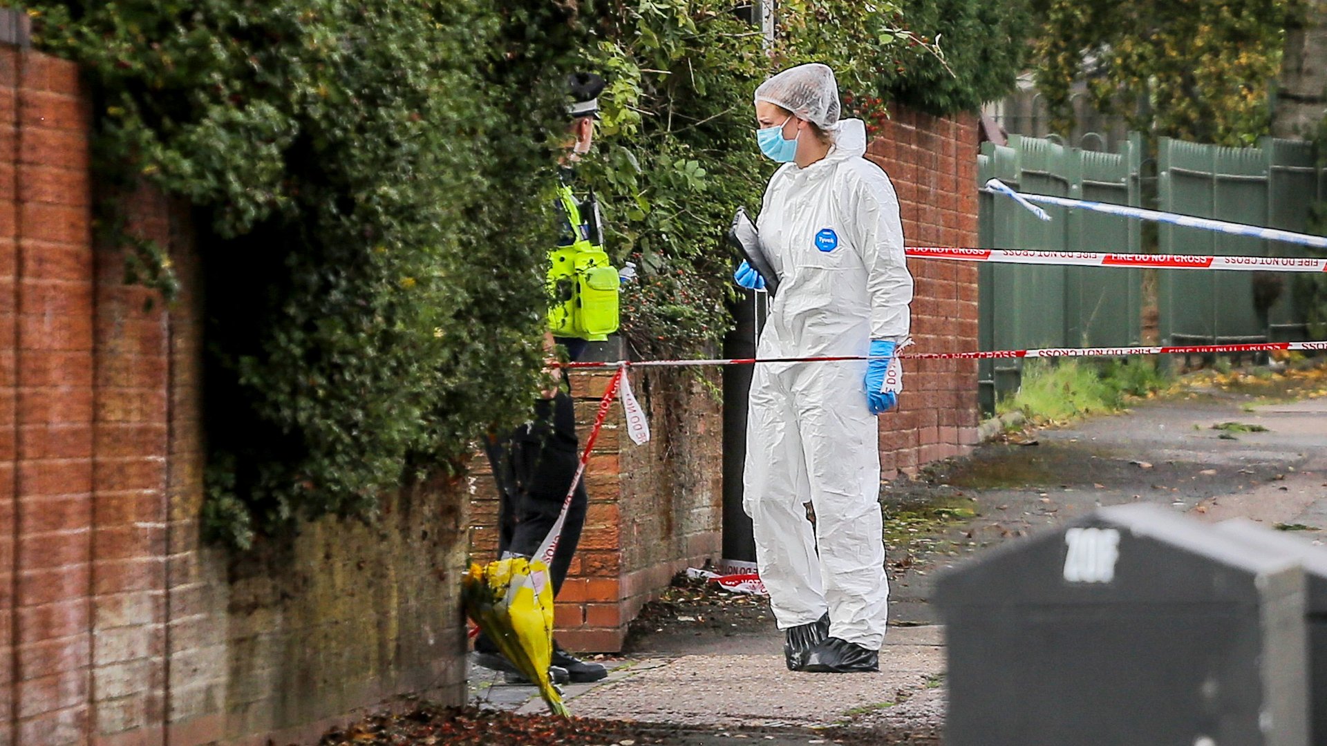 Man killed in 'deliberate' house fire as cops launch murder hunt