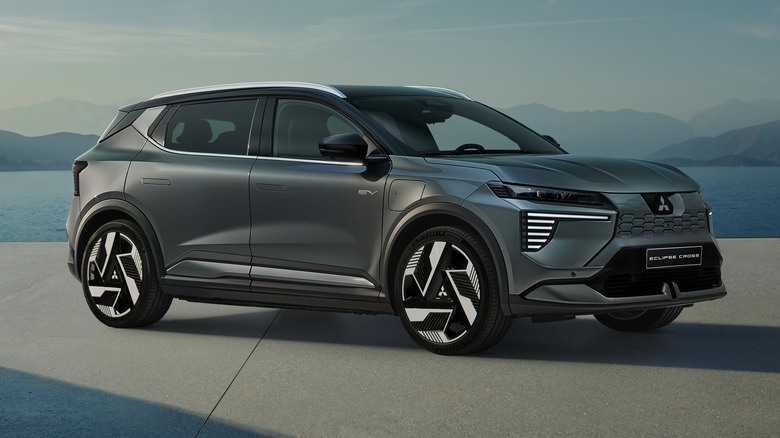 Second-Gen Mitsubishi Eclipse Cross Is A Renault-Based EV That Actually ...