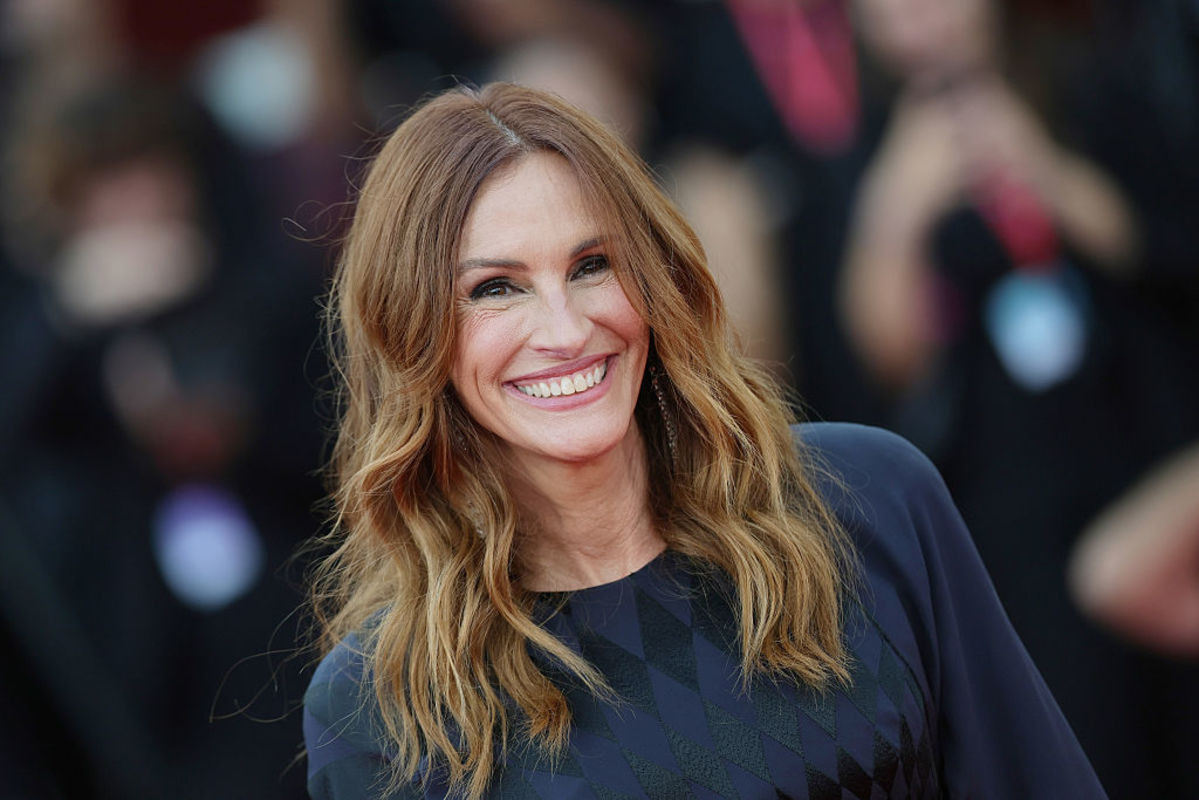 Julia Roberts Admits Meeting This Indie-Fave Star Intimidated Her: 'I'm ...