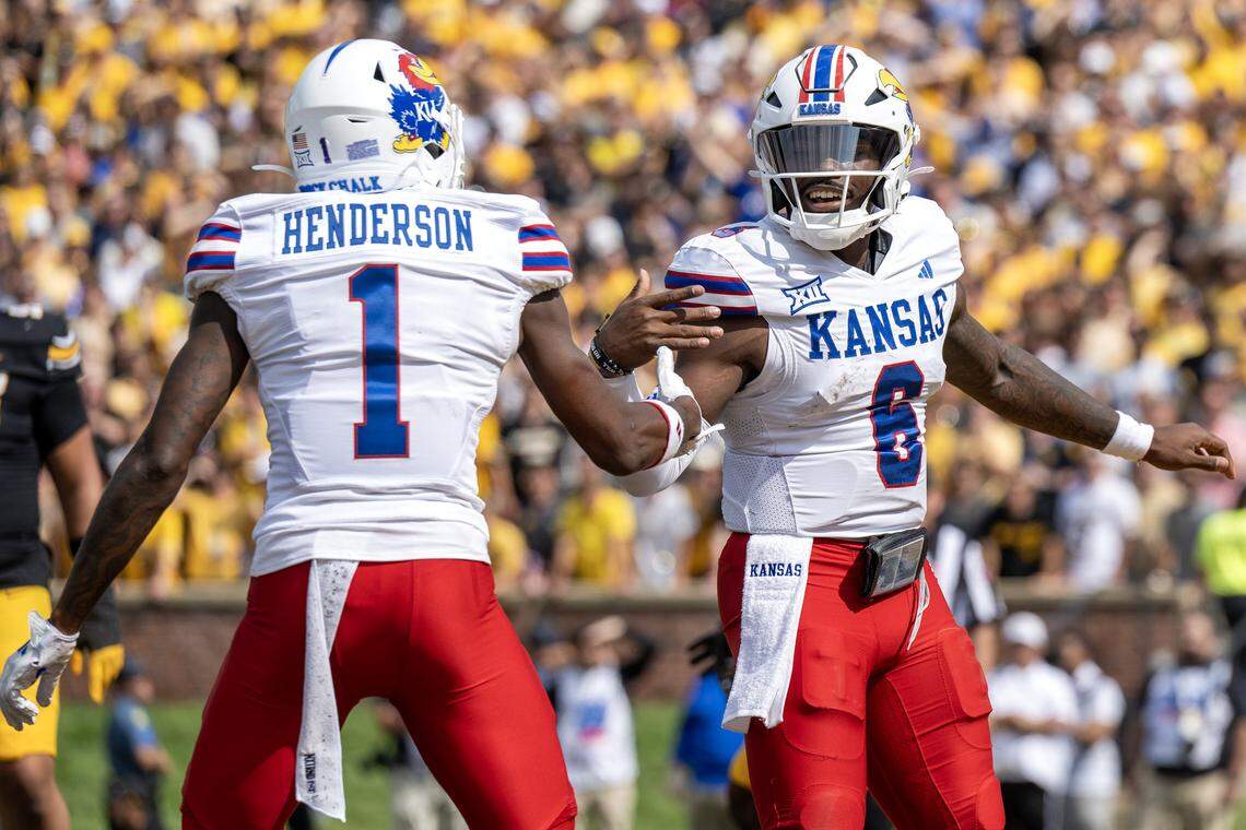 Kansas Jayhawks vs. West Virginia football: Game prediction, betting ...