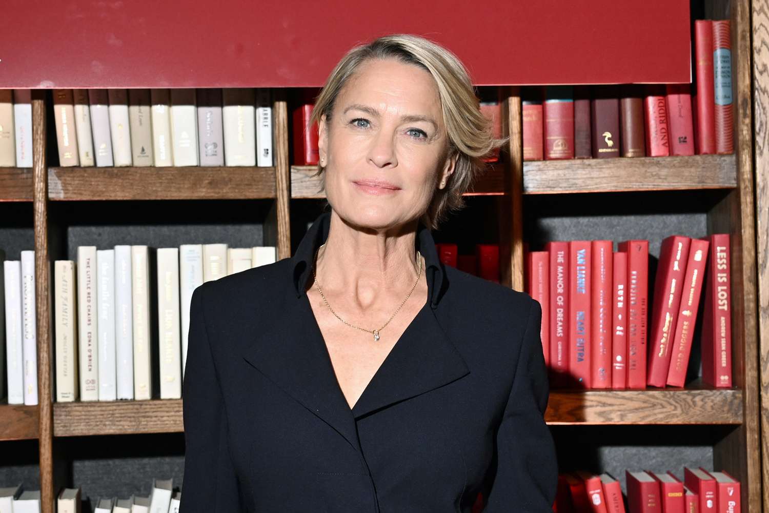 Robin Wright Says She's Still 'Such a Romantic' After 3 Divorces: 'Our Hearts Rebound'
