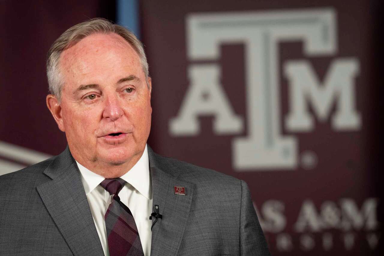 See Texas A&M President Mark A. Welsh III's heartfelt goodbye