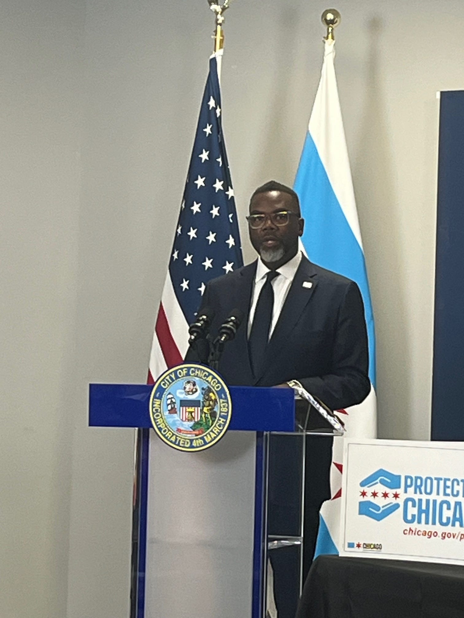 Police union president calls Chicago's mayor 'hypocrite'