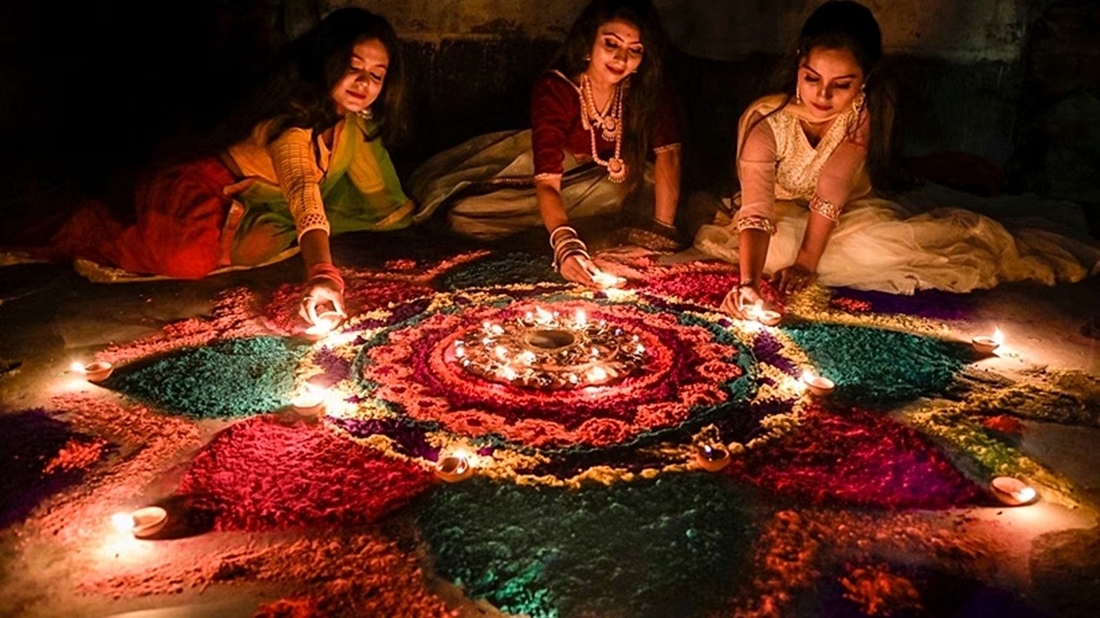 Diwali: Festival Cahaya dari India yang Menarik Perhatian Wisatawan