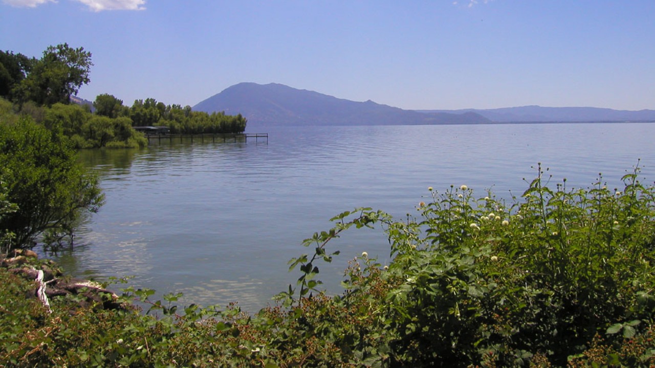 6 family-friendly California lake getaways