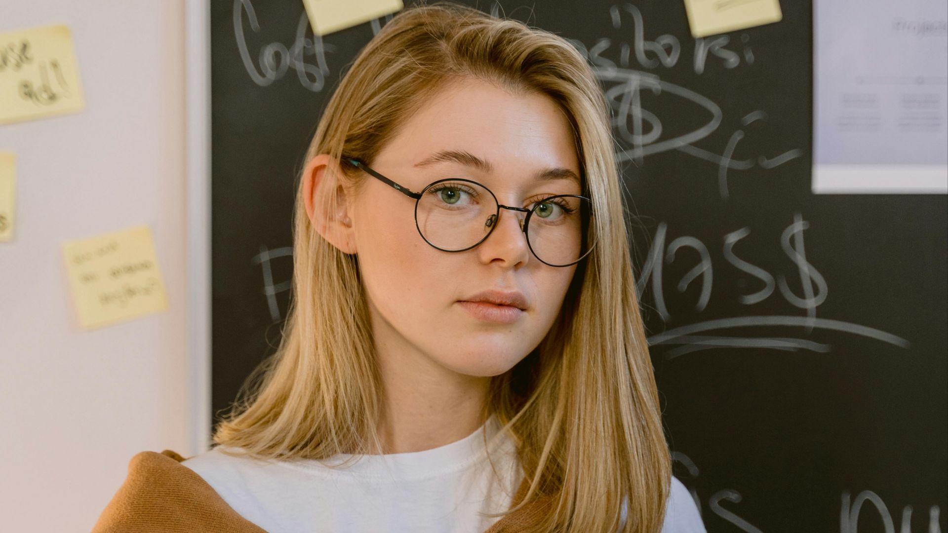 10 Benefits Of Private School & 10 Reasons To Stick With Public School