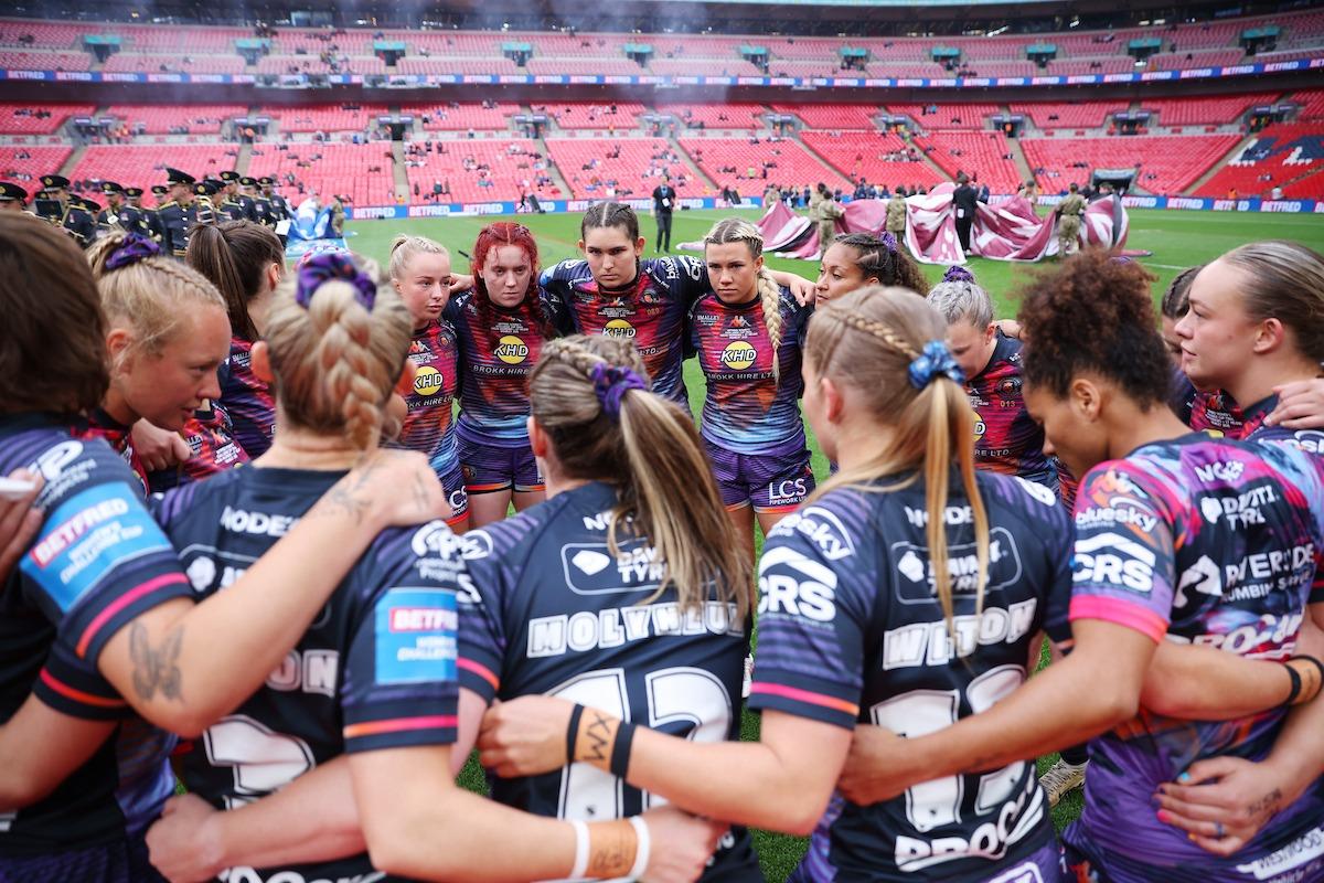 Wigan Warriors v Leeds Rhinos team news for Women's Super League semi ...