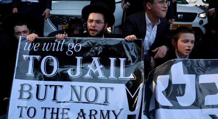 Recrutamento de ultraortodoxos abre frente de divisão em Israel