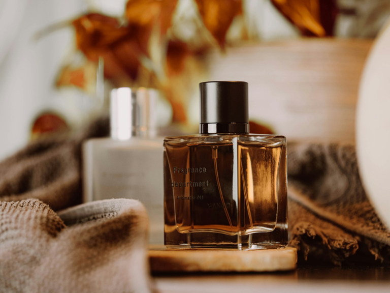 Wangi Parfum Tropical Seperti Apa? Ini Contoh Parfumnya!