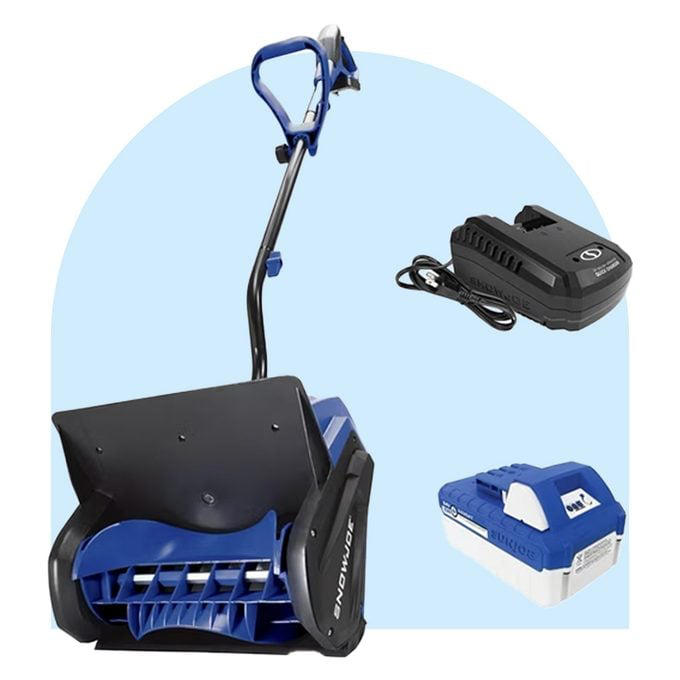 Snow and slush are no match for the Snow Joe shovel