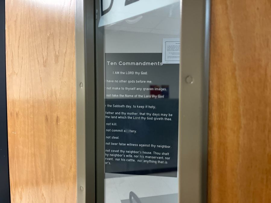 Texas school district posts 10 Commandments, Bill of Rights in classes