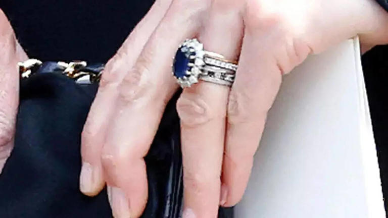 Kate Middleton makes surprising change to her engagement ring stack ...