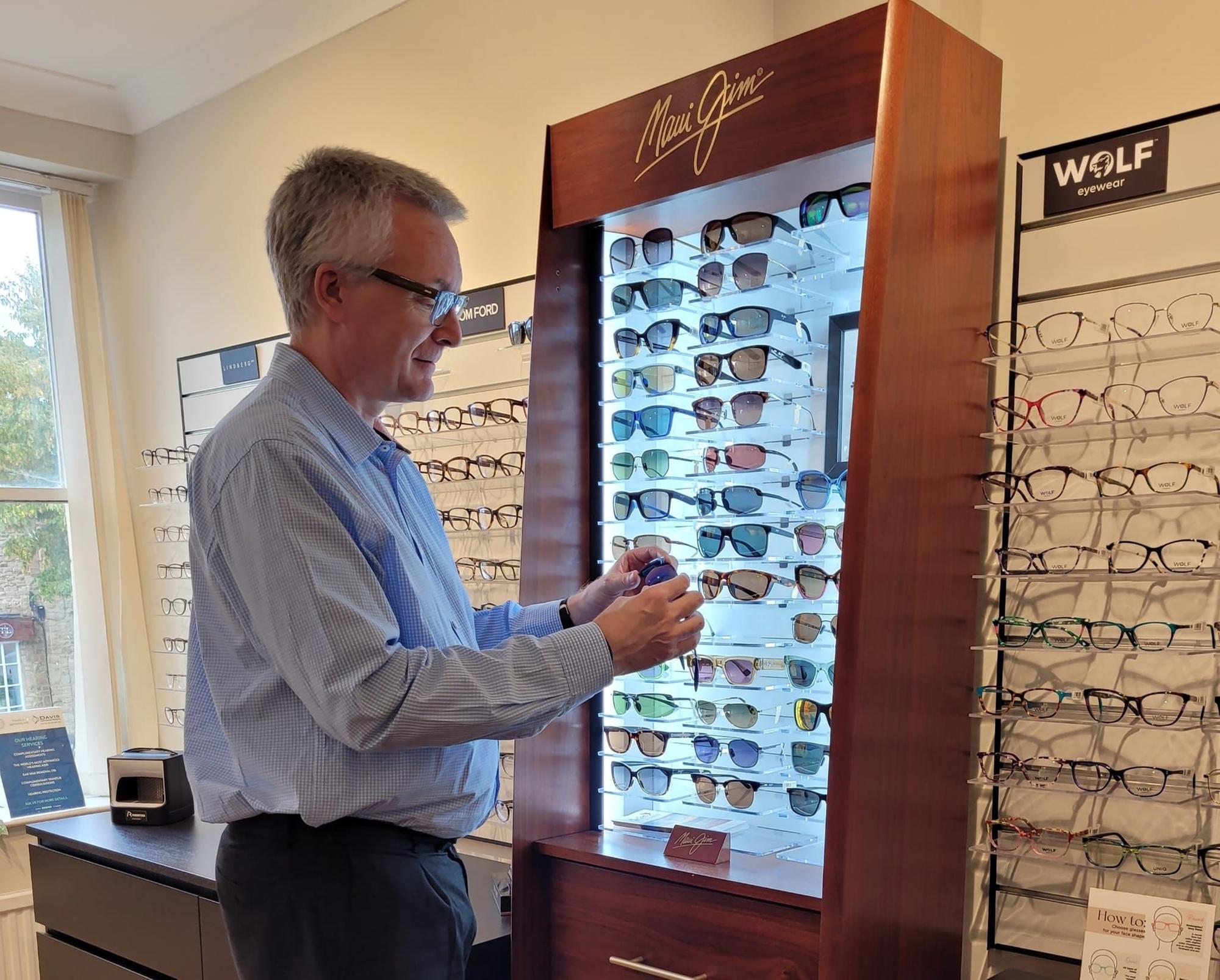 ‘Put your devices down’ – Olney opticians issue rallying call to young ...