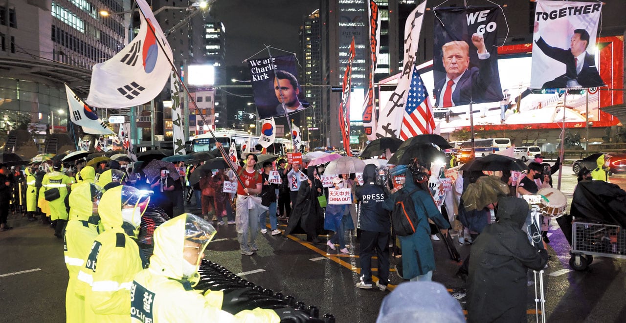 Chinese Embassy Warns Tourists to Avoid Anti-China Protests