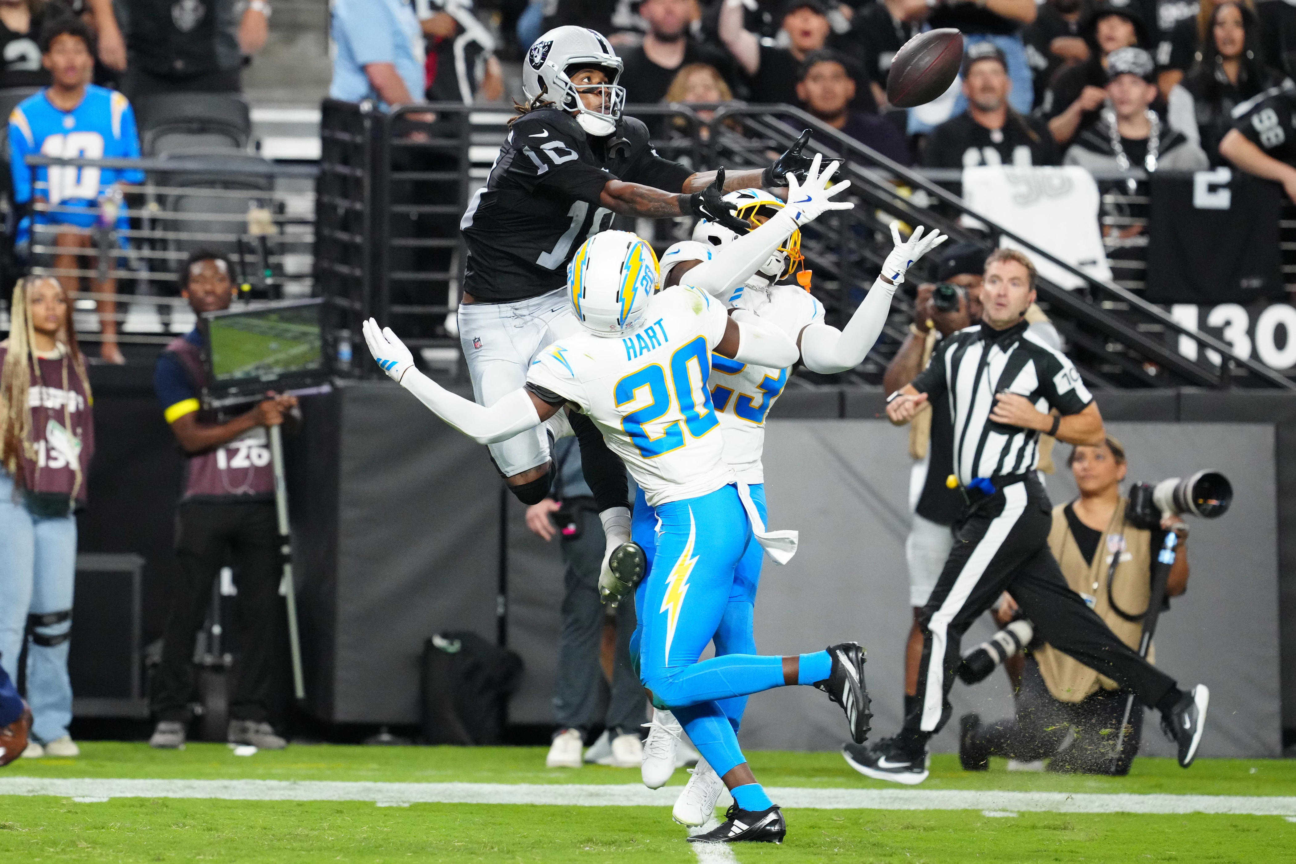 Raiders Week 9 inactives vs Jaguars: Dont'e Thornton a healthy scratch