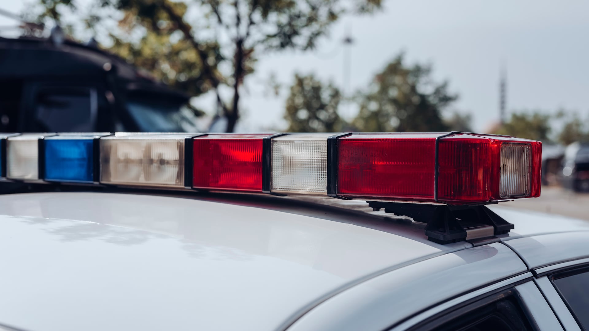 Frau rief Polizei wegen Stalker: Jetzt sind die Beamten, die sie ...