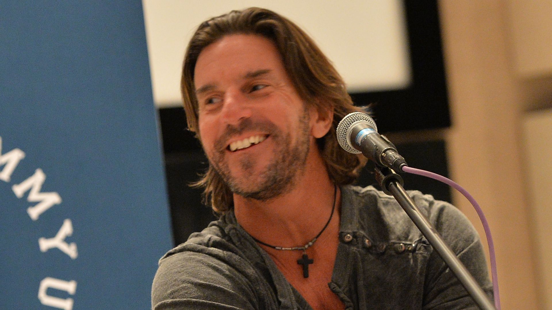 Inside Brett James' family life with wife and 4 kids after Grammy ...