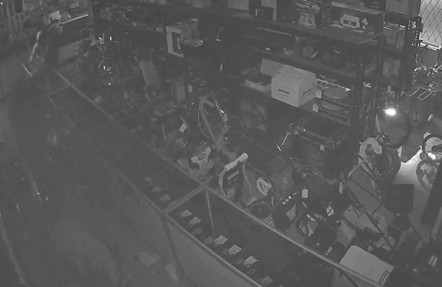 Gone in 60 seconds: Burglars drive car into pawn shop, steal guns ...