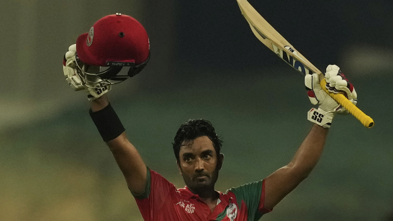 Oman's Aamir Kaleem Creates History; Breaks 79-Year-Old Record; Becomes ...