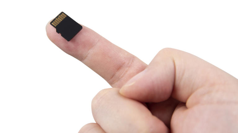 Need More Storage? Here's How To Set An SD Card As Default Storage On ...