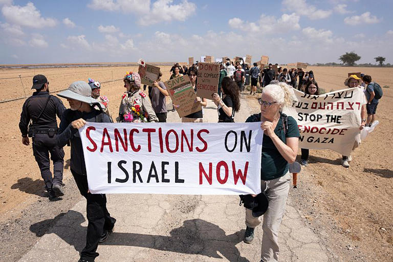 'EU tolerates two types of Jews: Those willing to undermine Israel and ...