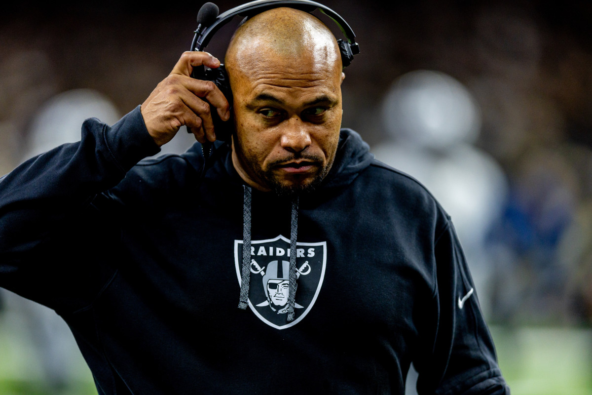 Former Raiders Coach Calls Out Tom Brady Amid Latest Controversy