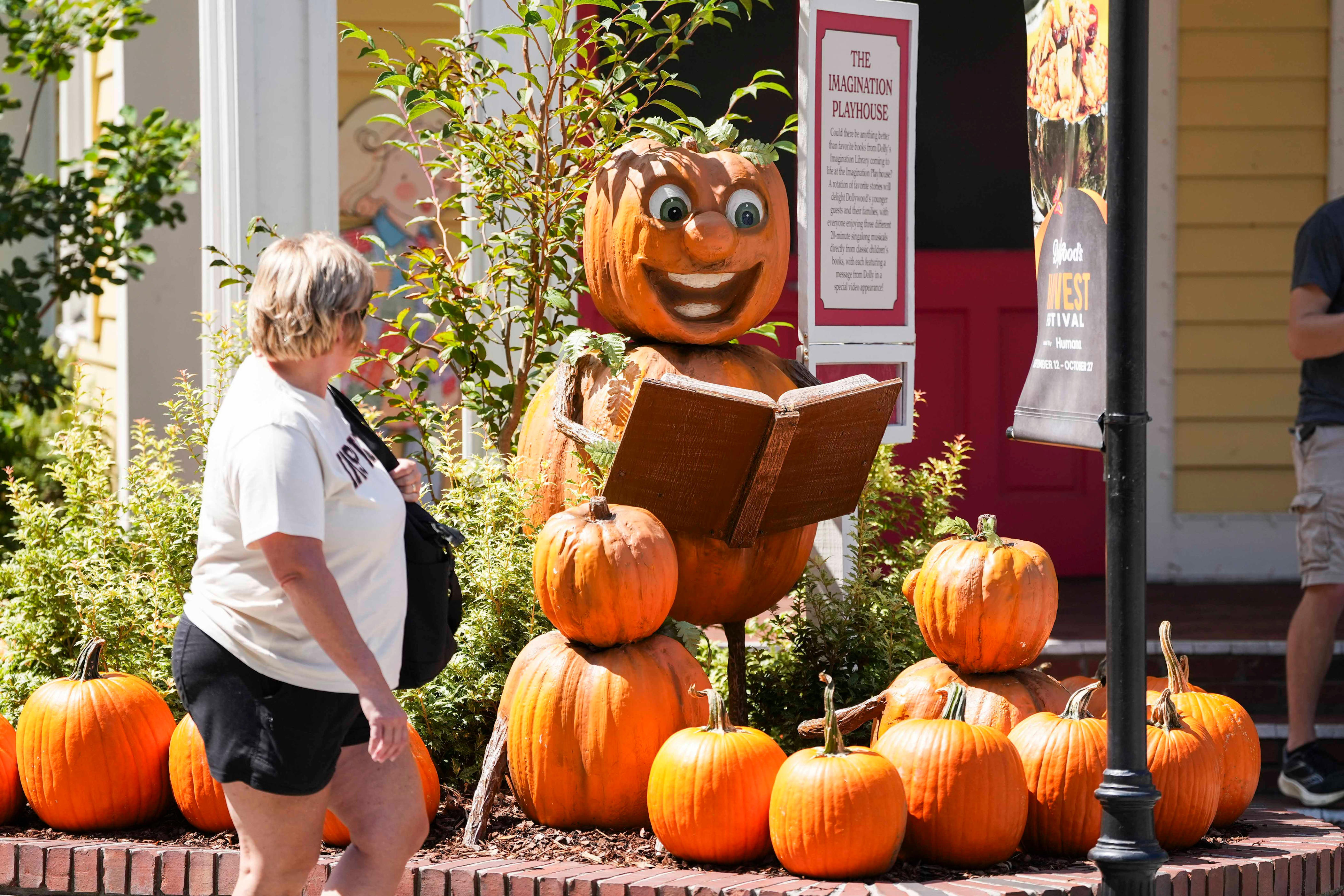 Dollywood's Harvest Festival ranks among best Halloween theme park ...