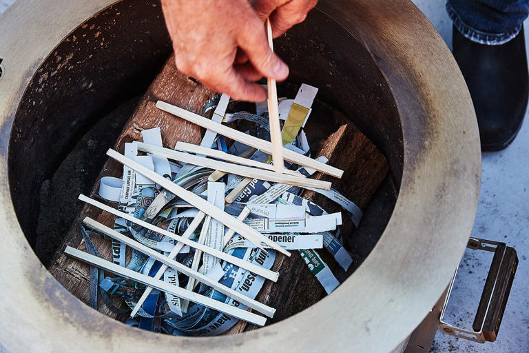 It's OK to Admit You Don't Know How to Start a Fire in a Fire Pit. This ...