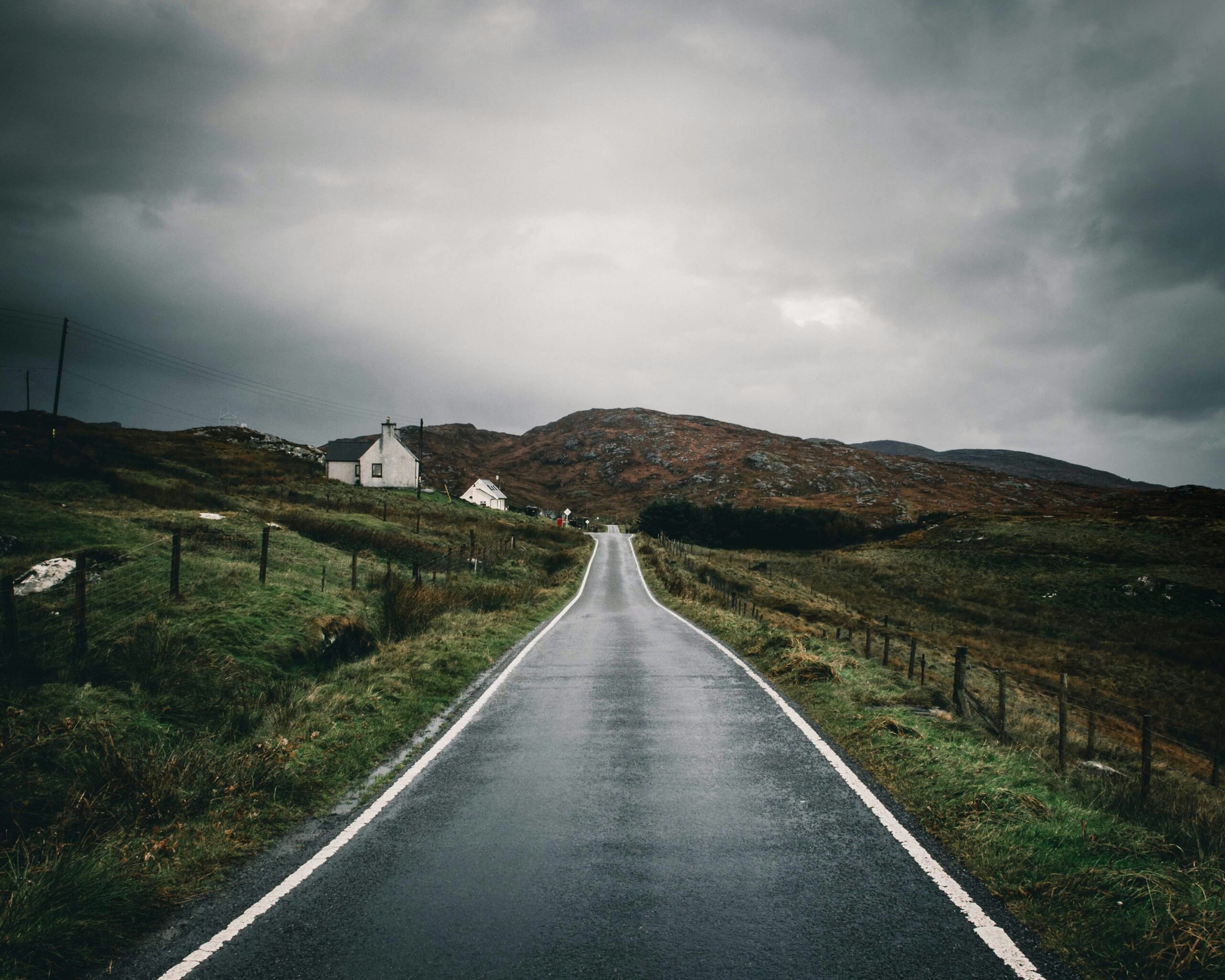 The Best of Scotland: From Famous Landmarks to Secret Corners
