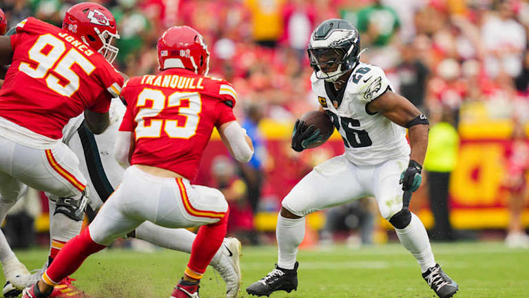 Before Turning Page, Chris Jones Sets Record Straight on Tush Push