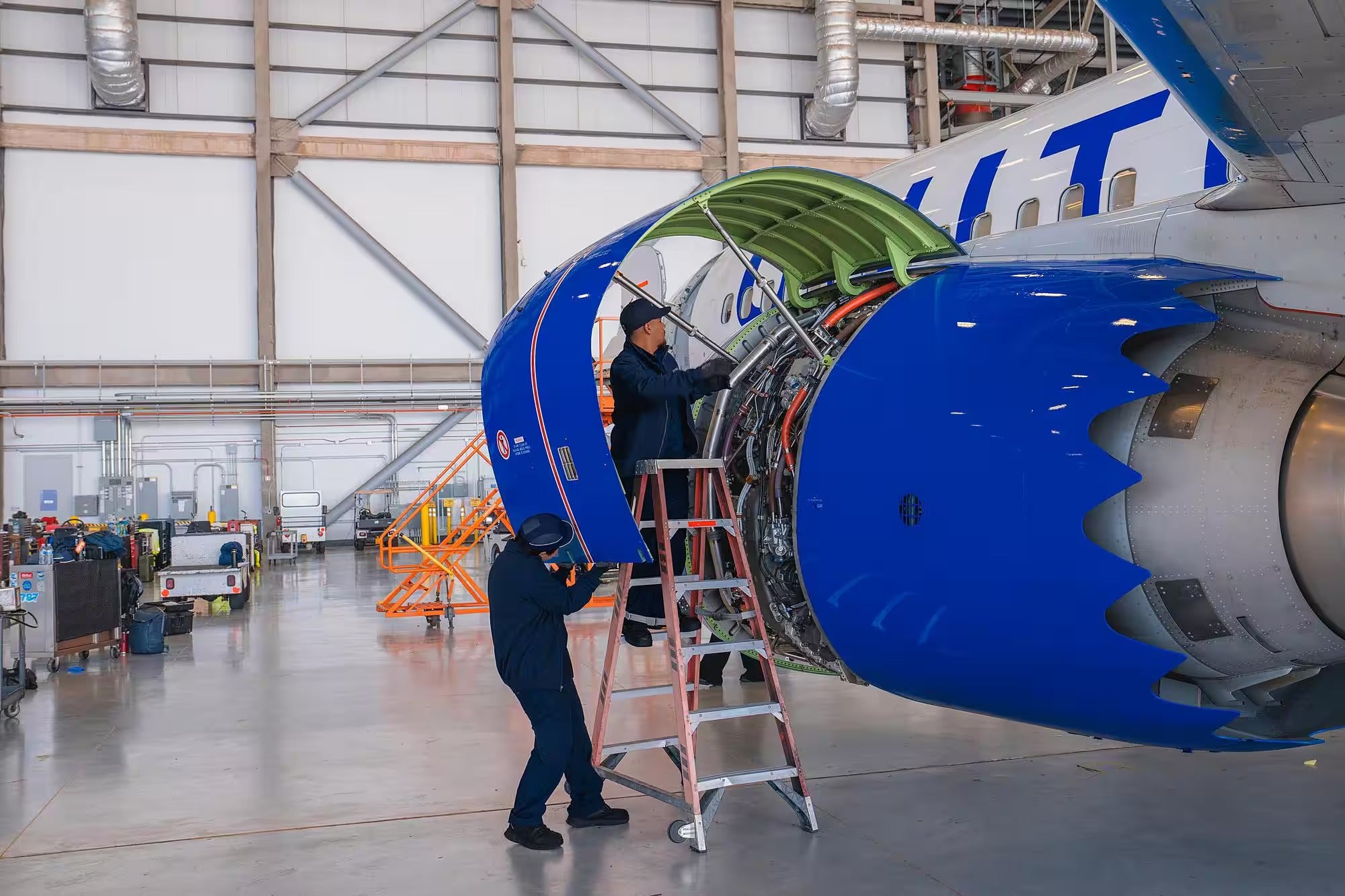 NASA Calls On Students to Fix Aviation Maintenance