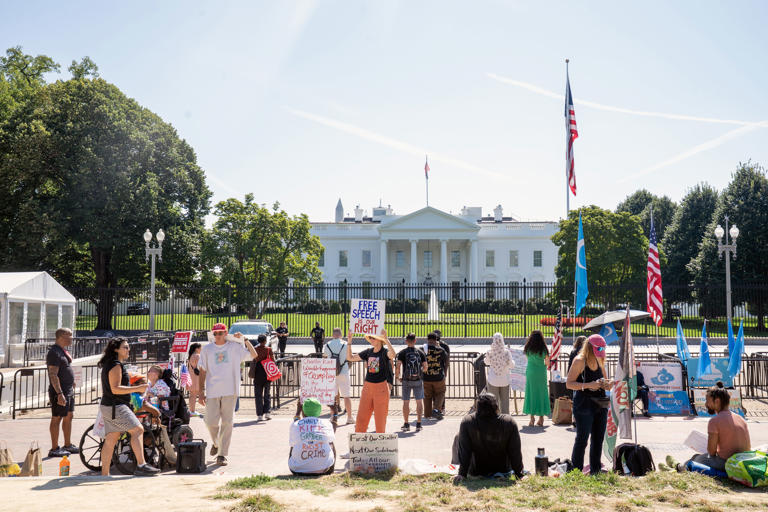 The White House Peace Vigil, after standing for decades, is dismantled