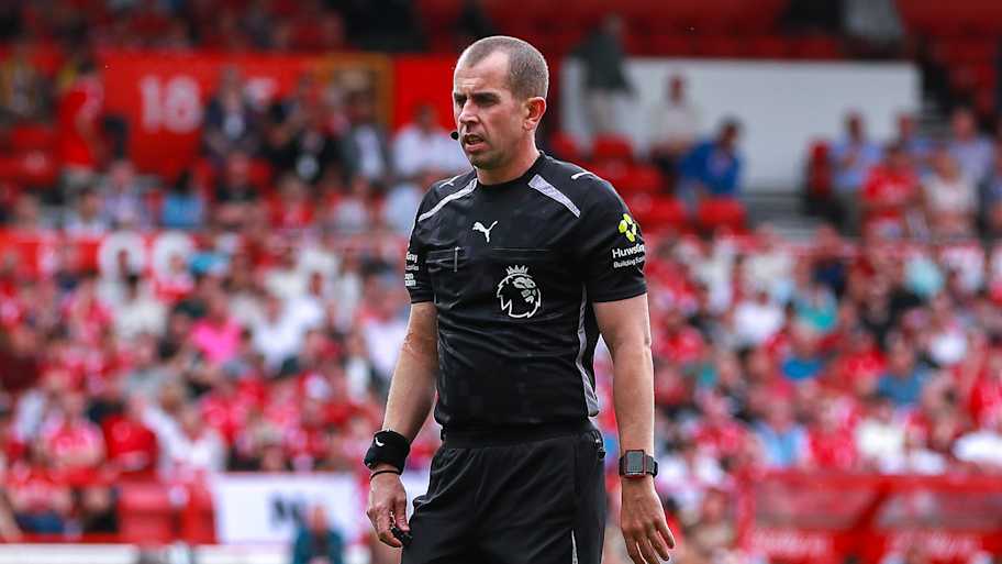 Man United vs Chelsea: Who is the referee and VAR for the Premier ...