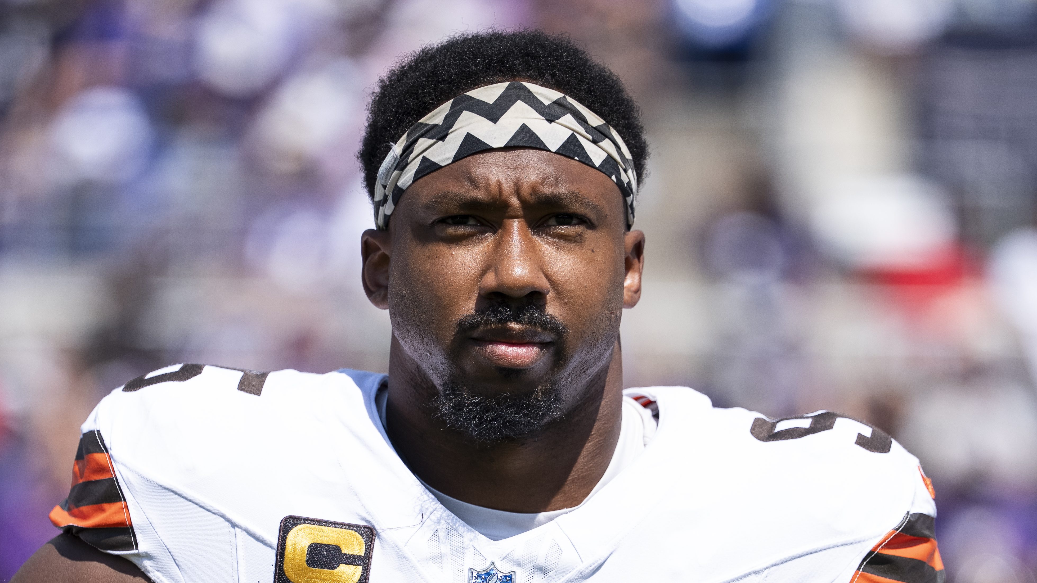 Myles Garrett Puts Browns Teammates on Notice After Falling to Jets
