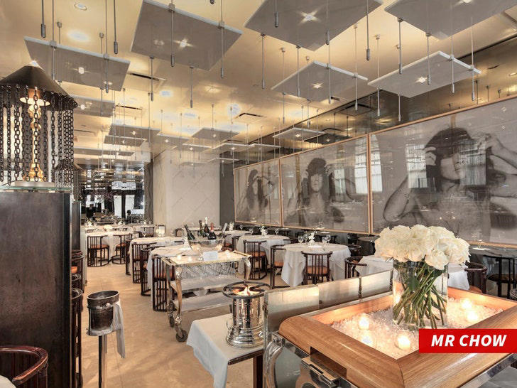 Terry Dubrow Says He Saved Choking Woman at Restaurant, Didn't Get Comped