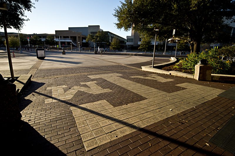 Texas A&M president resigns after viral dispute over course