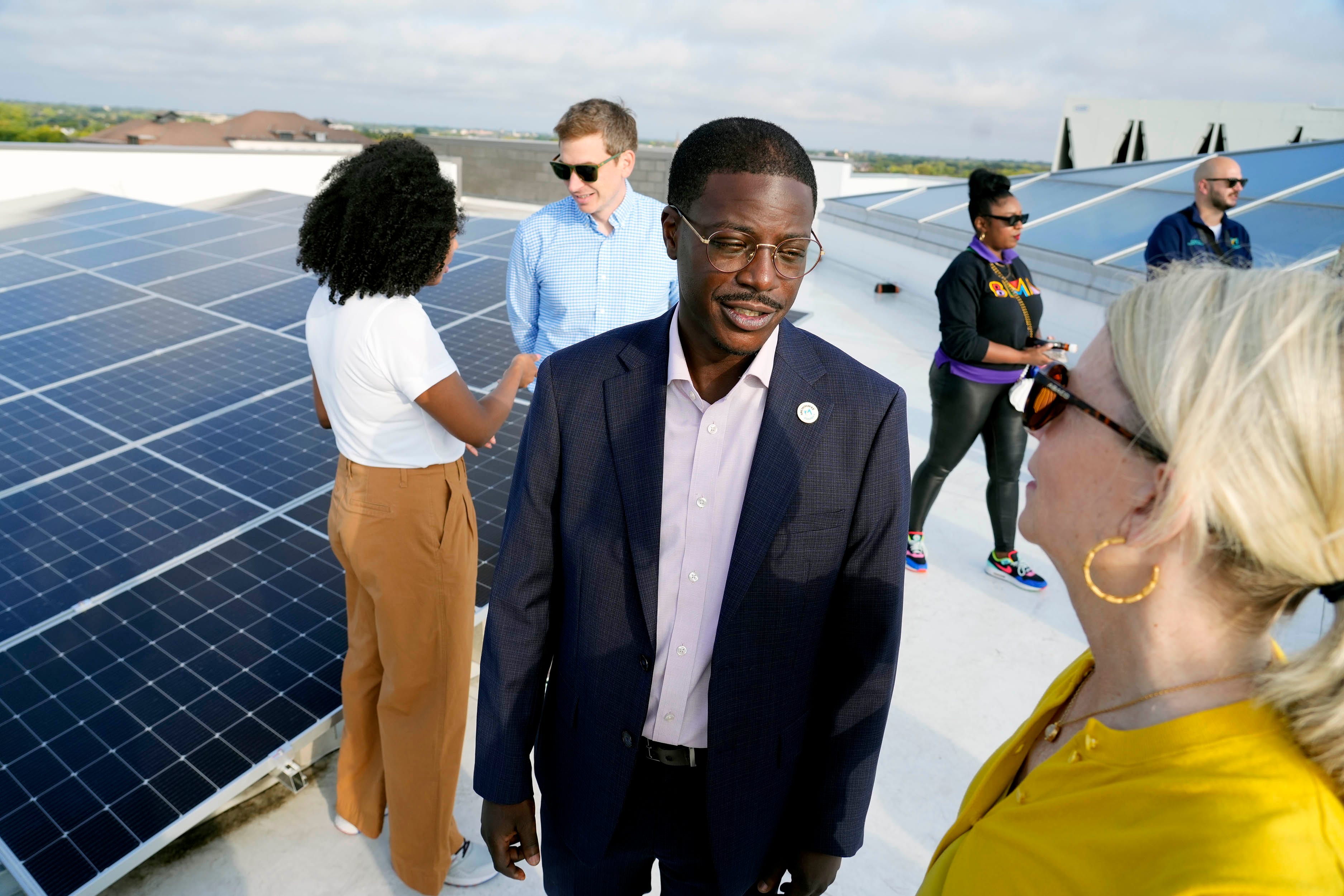 Milwaukee County's health and human services building now has 86 solar ...