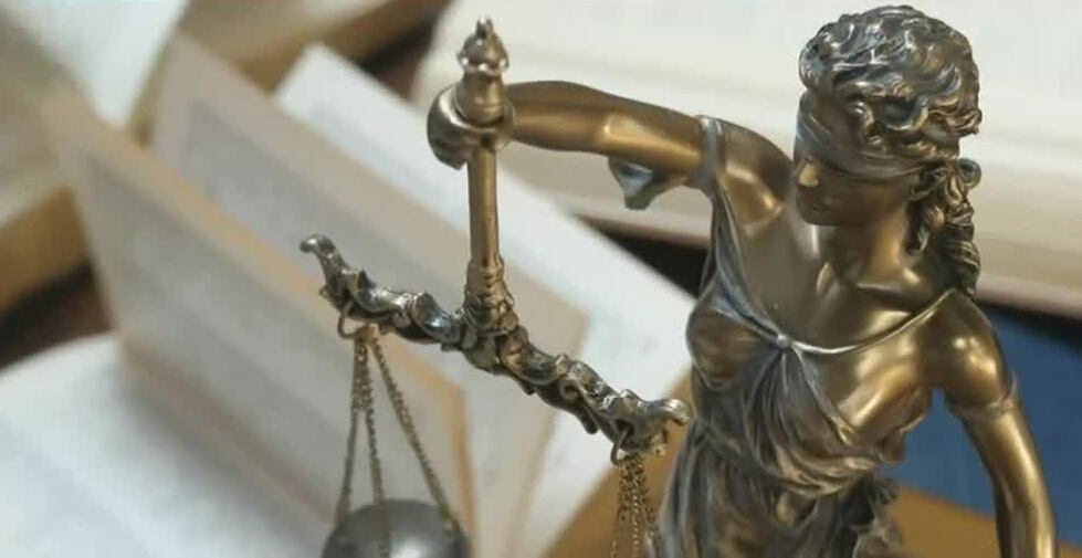Former Ga. poll worker sentenced for threatening to bomb voting site