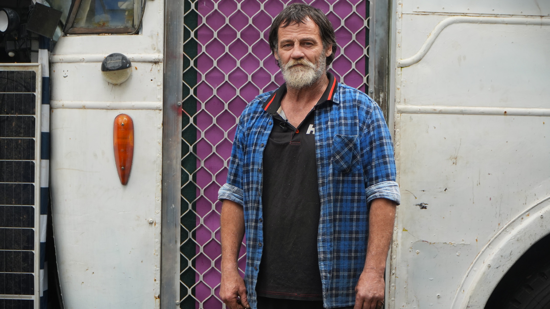 Perth family endure cold, wet winter in bus amid worsening housing crisis