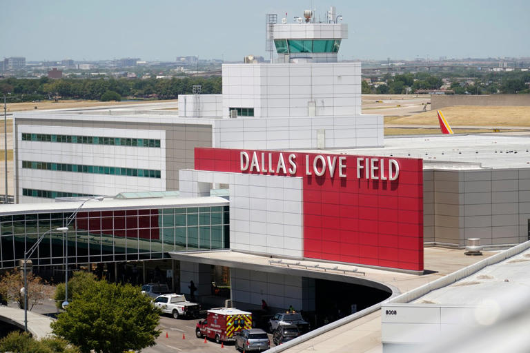 Telecommunication equipment issue causes flight delays at Dallas ...