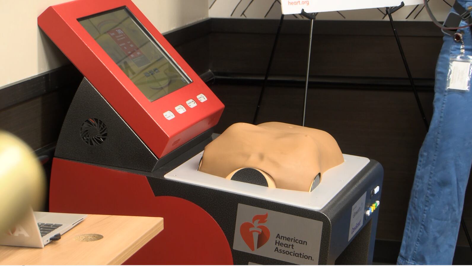1st CPR training kiosk debuts at The Market at 25th in Richmond