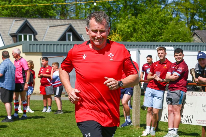 Nigel Owens: Club officials left me stunned - I've been reminded what ...