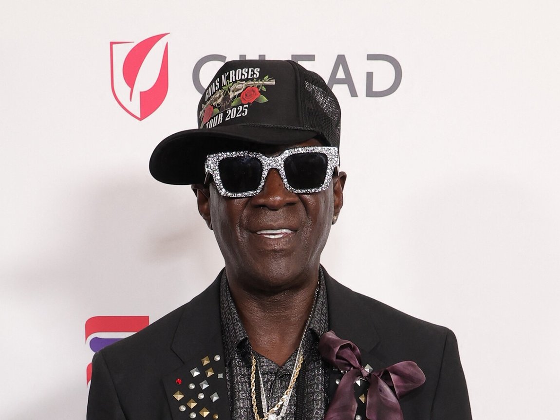 Rapper Flavor Flav Wants to Officiate Taylor Swift and Travis Kelce's ...