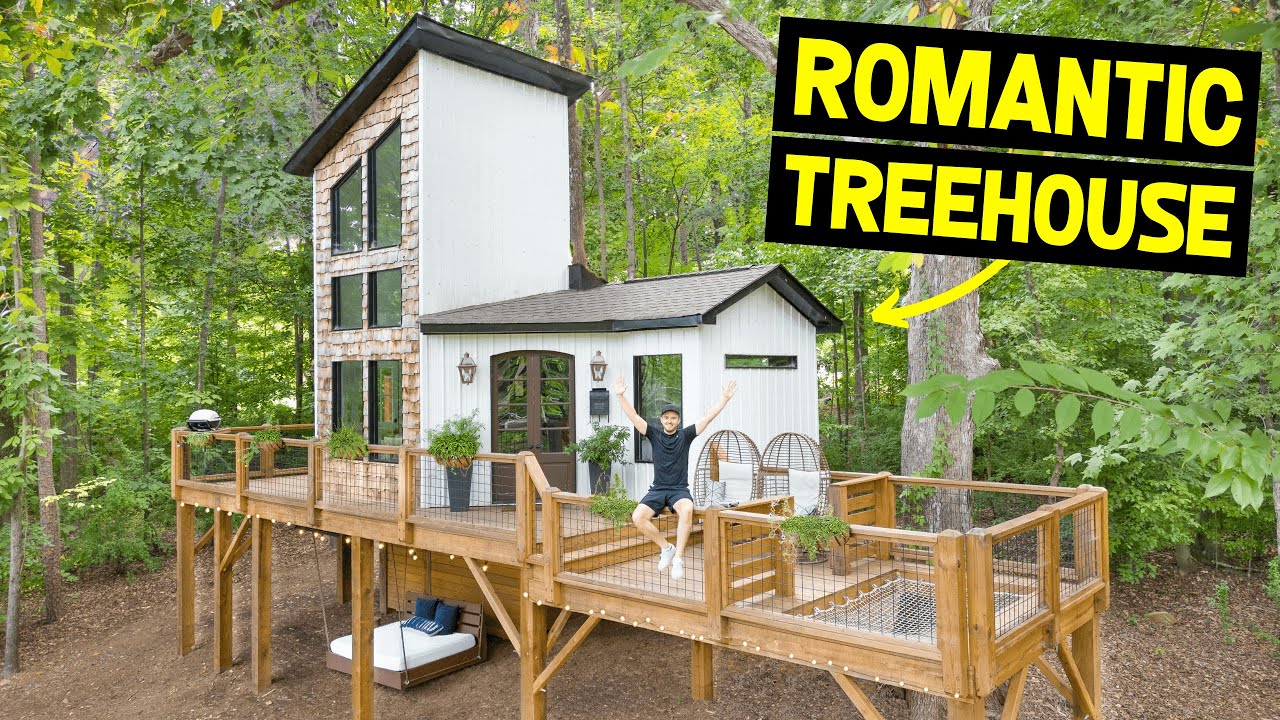 A Tiny Treehouse Getaway: Romance and Luxury in 300 Sqft