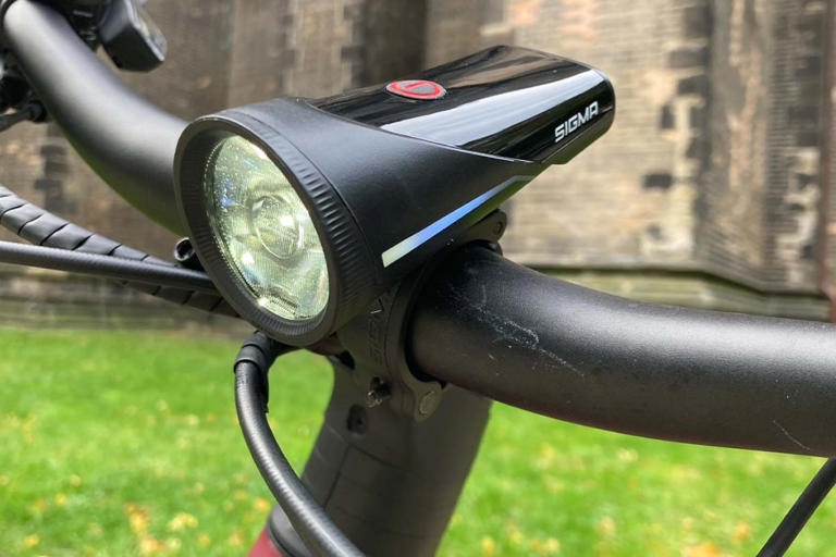 Fahrradlichter im Test: Leuchtkraft, Akku und Sichtweite im Vergleich