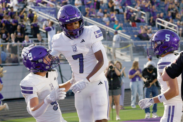 Anna runs away with win over Lovejoy in an unexpected home game