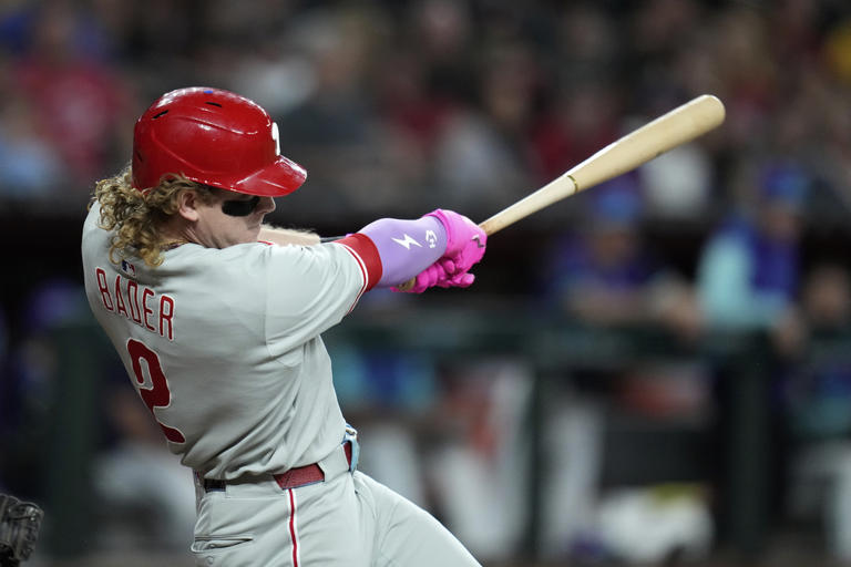 Bohm has 3 RBIs in return, Buehler good in relief as Phillies win 8-2 ...