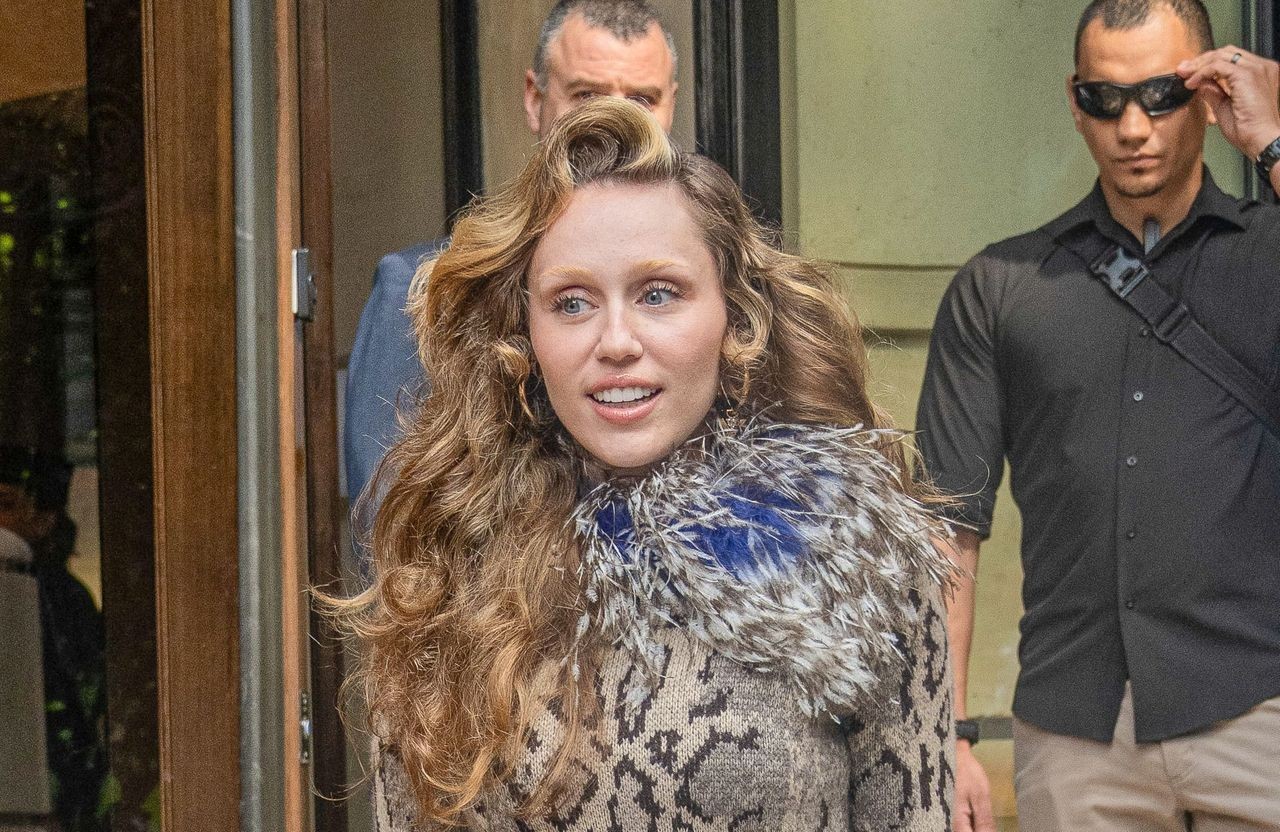 Miley Cyrus : après des années de tensions familiales, elle adresse un ...